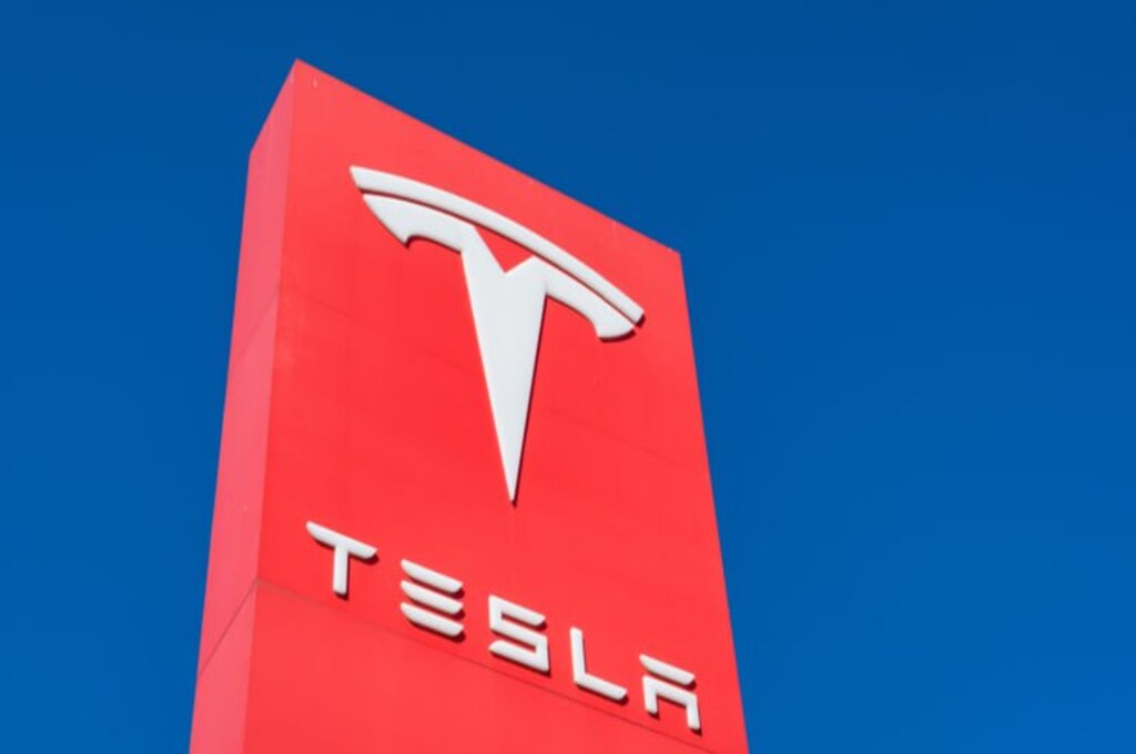 Tesla 2024-yil 4-chorak moliyaviy natijasi — UPLIFT